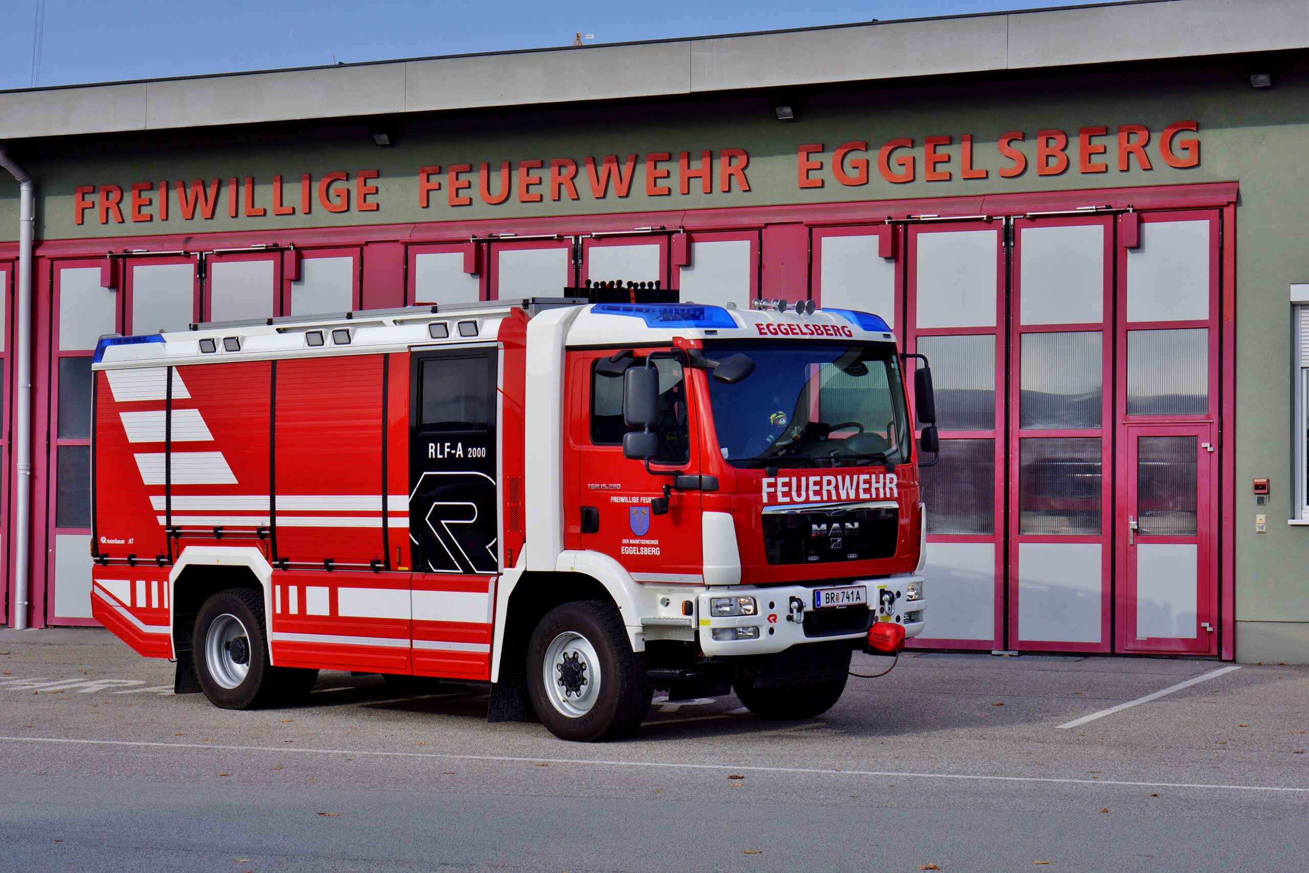 Rüstlöschfahrzeug-Allrad 2000 (RLF-A 2000) – Freiwillige Feuerwehr ...
